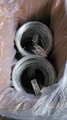 Low Carbon Steel Q195 Hot-dipped Galvanized Iron Wire Small Coil supplier