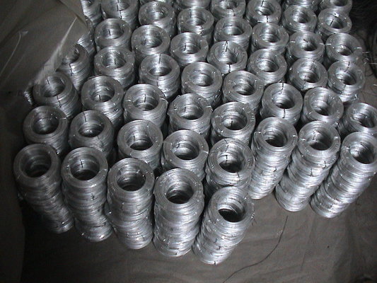 Low Carbon Steel Q195 Hot-dipped Galvanized Iron Wire Small Coil supplier