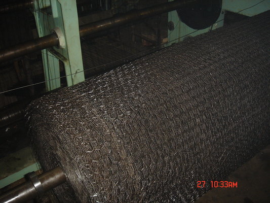 1" 2" Mild Steel Hexagonal Wire Mesh Fences For Poultry Cage supplier