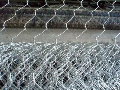 Heavy Hot - Dipped Galvanized Hexagonal Wire Mesh Gabion Cage Box supplier