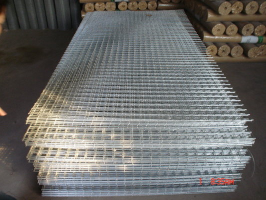Galvanized Welded Wire Mesh Hot-Dipped Zinc Plating Iron Wire 20 / 22 BWG supplier