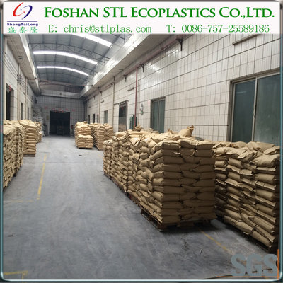 Sodium sulfate plastic filling modified transparent masterbatch