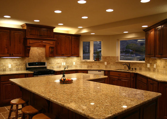 Glatte kundenspezifische Granit Luxuscountertops verlegen/Stein-Küche Worktops
