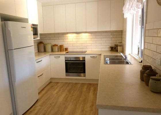 Tavoli da cucina di pietra beige 37 x dei controsoffitti di vanità di Gran cima di vanità del granito 19
