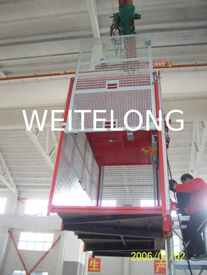 Building Double Cage Hoist Red Paited 380V 50HZ SC100 / SC150