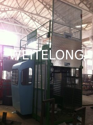 VFD SC100 Personalized Goods Material and Personnel Hoist with 0 - 63m / min used for oil fields and chemical industries