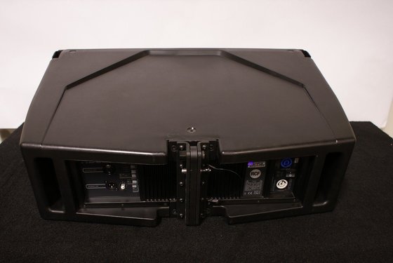 Contact us on WhatsApp Us +2207790958  For QSC KLA12 12" 2-Way Line Array Loudspeaker (Black