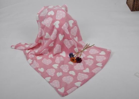 Lovely Coral Fleece Heart Blanket for Airplane , Home , Hotel , toddler fleece blanket