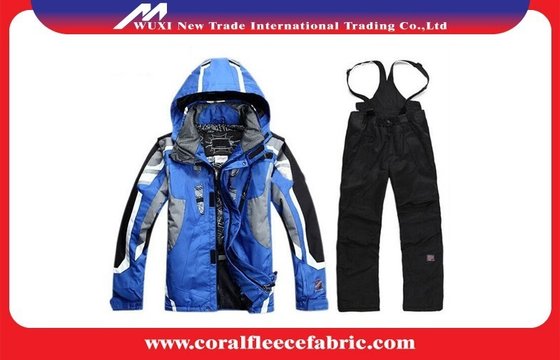 Anti-UV Sportswear Mens Outdoor Jackets and Pants Winter Skiing / Snow Suits