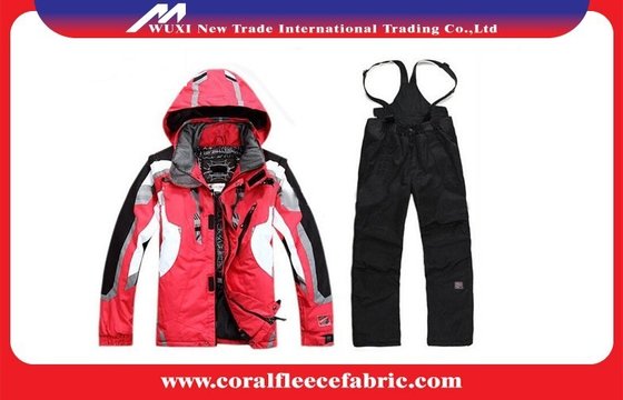 Anti-UV Sportswear Mens Outdoor Jackets and Pants Winter Skiing / Snow Suits