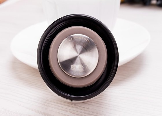 Anti - Slip Suction Thermal Travel Mug Spill Proof Suitable Mug Body For Commuter