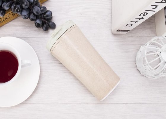 12 OZ Reusable Plastic Coffee Mugs , Anti Slip Wheaten Sports Drink Bottles 