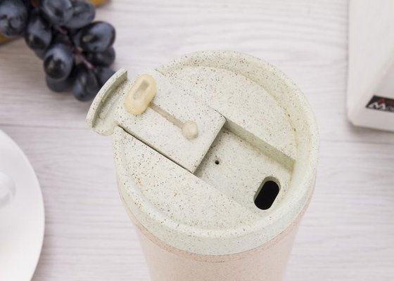 Biodegradable Unbreakable Portable Travel Mug , Water Reusable Coffee Mug With Lid 