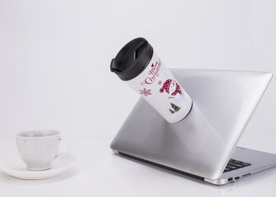 Plastic Sport Water Bottle Can Not Fall Suction Mug Suction Tumbler