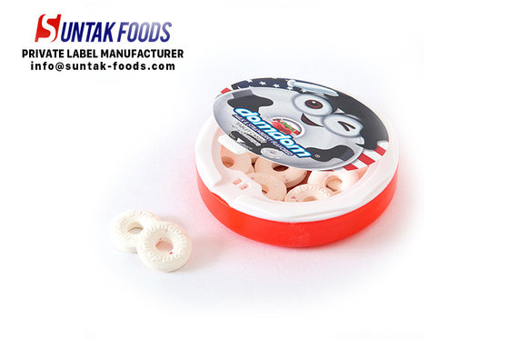 Sugar Free Chewy Milk Candy Hole Shape , Chewy Fruit Flavored Candy Sour Strawberry