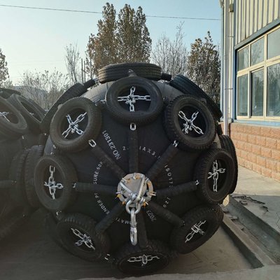 Durable Yokohama Pneumatic Rubber Fender ISO17357