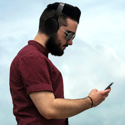 Ready to ship!Small QTY! Stereo and Richer Bass Long Playing Time Wireless Bluetooth Headphones with Quiet comfort muffs