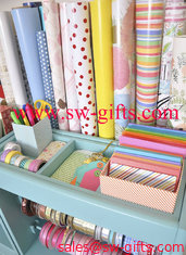 China Colorful Gift Wrapping Paper Roll Wrap types of gift wrapping paper Modern gift packing supplier