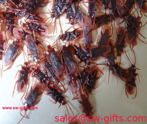 April Fool's Day persecute Scared the girls fun prank toys Novelty Gag Toys Practical Joke supplier