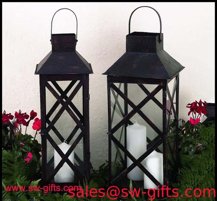 White Metal Lantern Christmas Decoration Designs Hurricane Lamp Nordic Candle Holder supplier