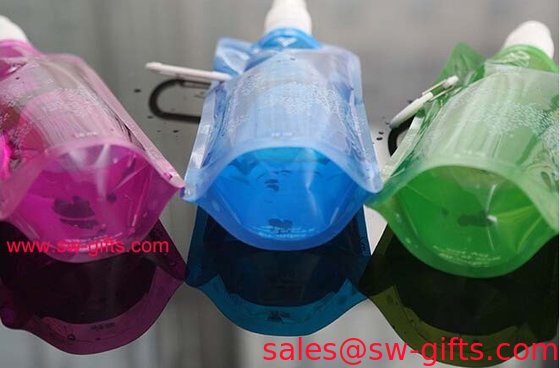 Portable Folding Water Bottle Bladder New Gifts Outdoor Sport Portable Folding Water Bag supplier