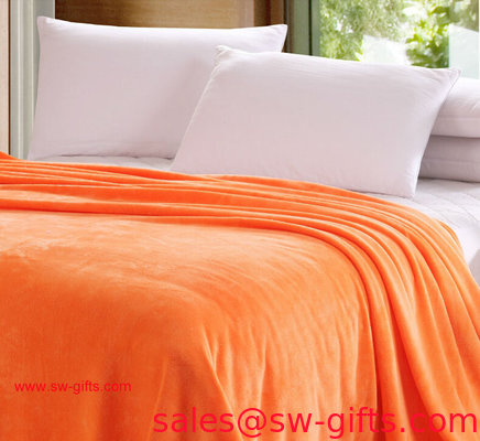Flannel air/sofa/bedding Solid Color Blanket Throw and Double Faced Travel Flannel Blanket supplier