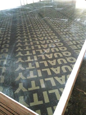 13,15,18,20mm Melamine Glue Poplar Core Film Faced Plywood