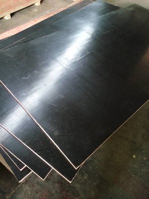 china manufacturer F17 Grade Black Film Faced Plywood to Australia
