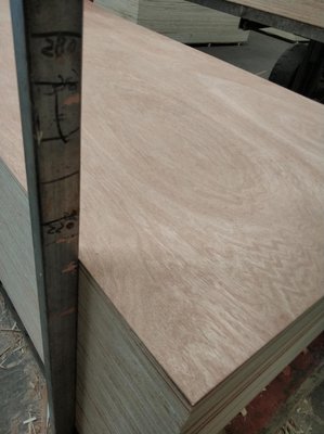 Hot sale Good Price Okoume/Bintangor/Poplar Commercial Plywood