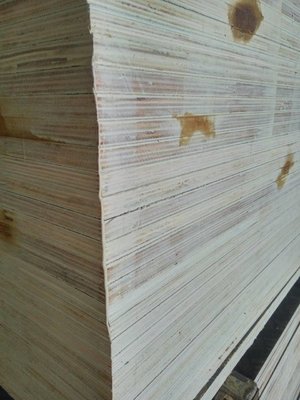 Hot Sales finger joint Core Film Faced Plywood with Competitive Price