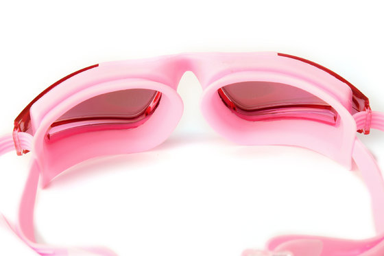 New Professional 100% UV Swim Goggle Waterproof Anti-Fog HD Swim Glasses supplier