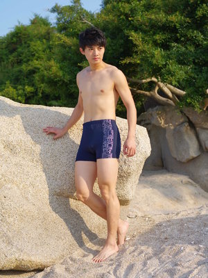 Quality waterproof swimming brief shorts men swimsuit male swimsuit XXXL quick drying mens swim swimming trunks supplier