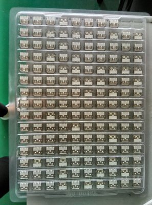 clear blister packing tray for electronics 72 holes supplier