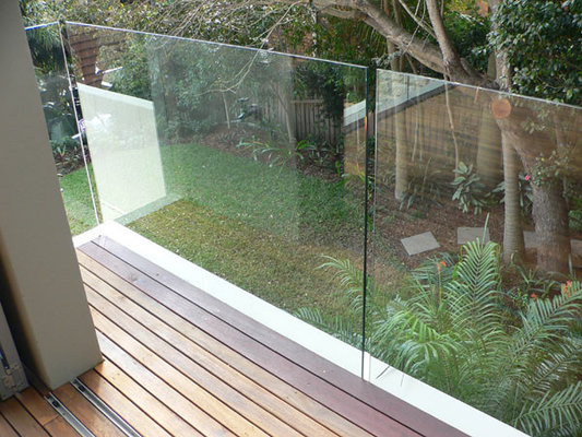 Frameless Deck Railing Glass Systems 10mm Transparent Tempered supplier