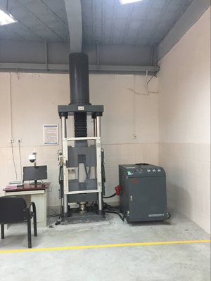 Single Test Space Servo Hydraulic Universal Testing Machine 15-55mm Round Specimen