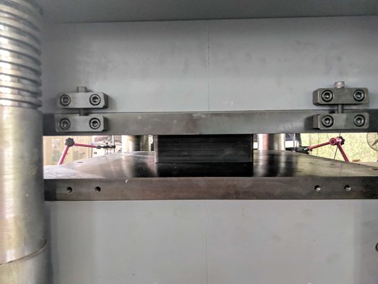 Servo Hydraulic Compression Testing Machine Elastomeric Pad Bearings For Highway Bridges