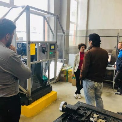 Charpy / Izod Pendulum Impact Testing Machine ASTM E23 ASTM EN10045 750J Impact Energy