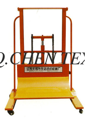 Model XYJC200A Textile Machines Hydraulic Colth Roll Lift