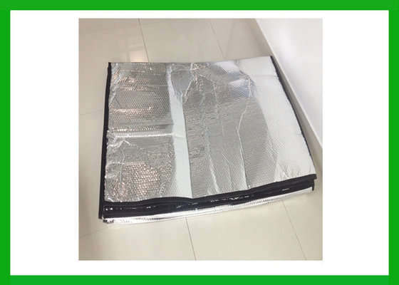 Lightweight thermal insulation covers to protect temperature sensitive food