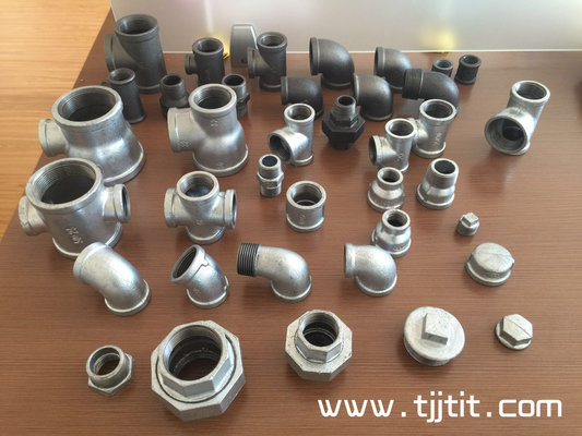 Pipe fittings/Hot galvanized malleable iron pipe fittings Tees supplier