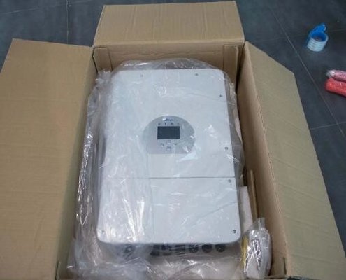 In Stock Deye SUN-12K-SG04LP3-EU 8Kw Single Phase Hybrid Solar Inverter Deye Solar Hybrid Three Phase Solar Inverter