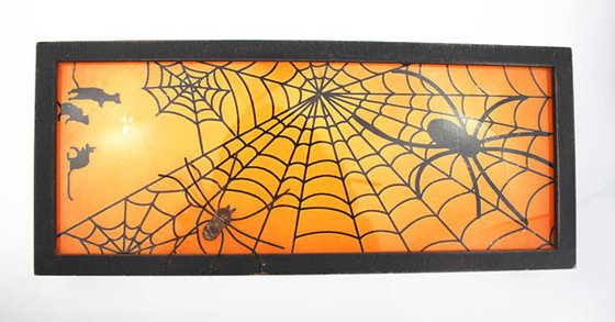 China Halloween holiday wooden  plaque wall decoration spider picutre design supplier