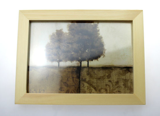 China Solid pine wood photo frame picture frame supplier