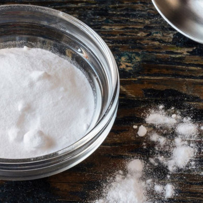Preservative sodium benzoate and benzoic acid cosmetic in skin care face cream in shampoo for toothpaste
