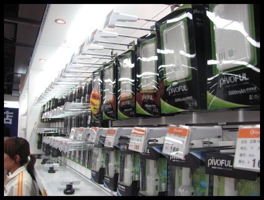 ganchos de la exhibición para los accesorios del teléfono móvil