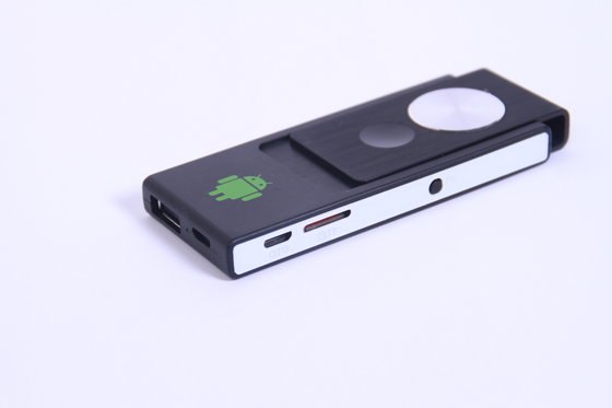 Bluetooth 2G/8G RK3188 quad-core XBMC Media Player androide/mini PC encajona multilingue