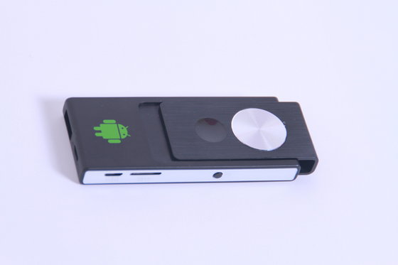 Bluetooth 2G/8G RK3188 quad-core XBMC Media Player androide/mini PC encajona multilingue