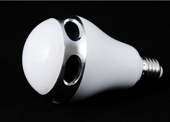 Pequeño Smart llevó la lámpara inalámbrica del altavoz ligero de Bluetooth, luz colorida 6W