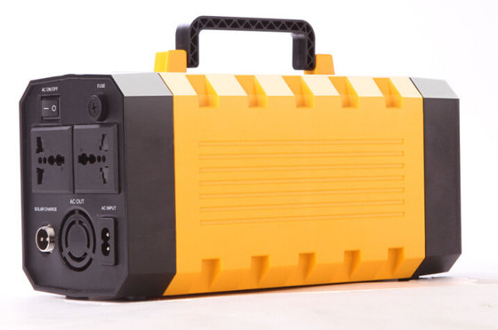 110V/220V UPS の LED ライトおよび太陽電池パネルが付いている途切れない電源