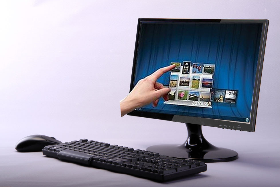 15.6 の」レストラン、ホテルのための 1 PC/タッチスクリーンのパネルの PC の 1366 * 768 のピクセルすべて